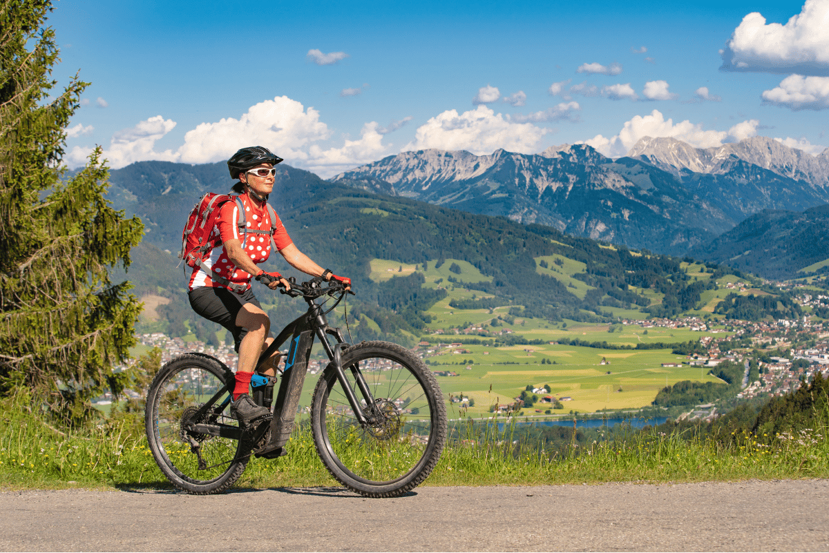 250W Electric Bike Guide: Hills, Speed & Best 250W E-Bikes