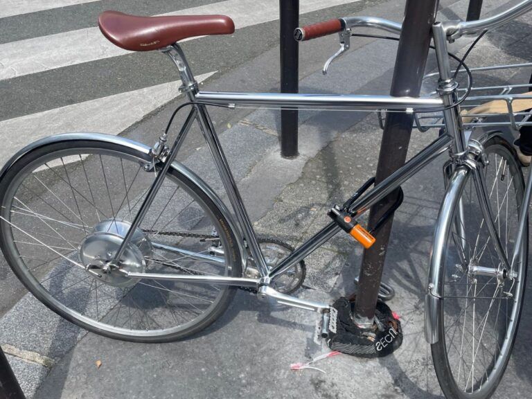 What is a Fixie Bike? Fixed-Gear Bike Pros and Cons Explained