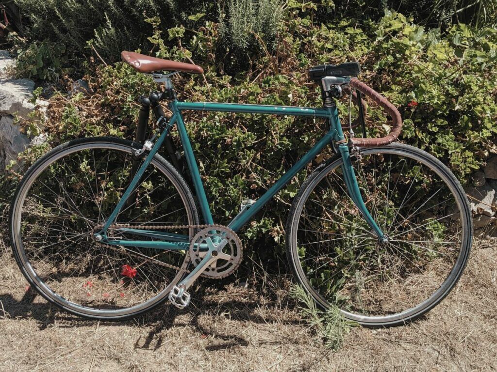 What is a Fixie Bike? Fixed-Gear Bike Pros and Cons Explained