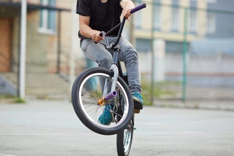 Best Bikes to Wheelie: Which Bicycle is Easiest for Wheelieing?