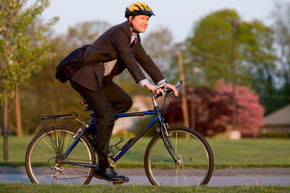21 Benefits of Cycling to Work