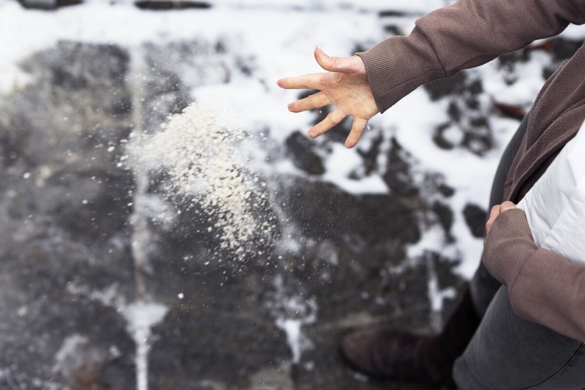 7 Winter Cycling Tips That Could Save Your Life