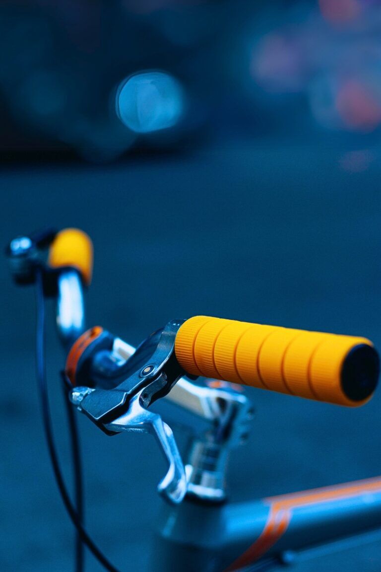 17 Truly Beautiful Ways to Decorate Your Bicycle