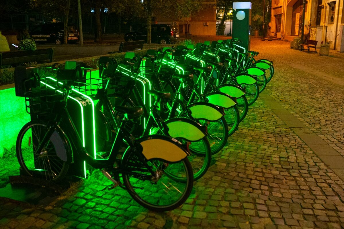 15 Utterly Genius Bicycle Infrastructure Examples