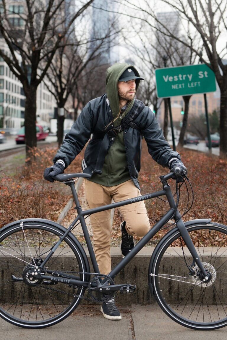 10 Stylish Outfit Inspirations for Male Cyclists