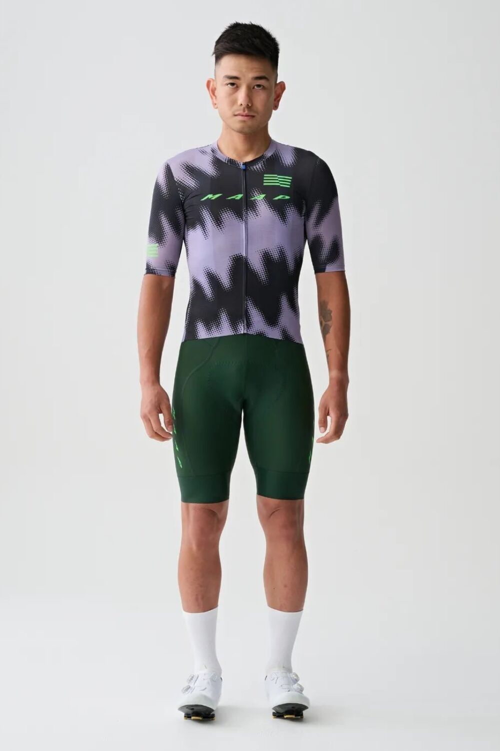 10 Stylish Outfit Inspirations for Male Cyclists